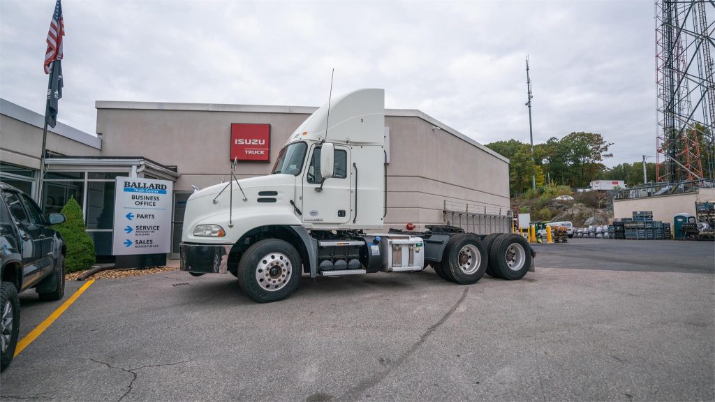 2018 MACK PINNACLE CXU613 - Ballard Truck Centers