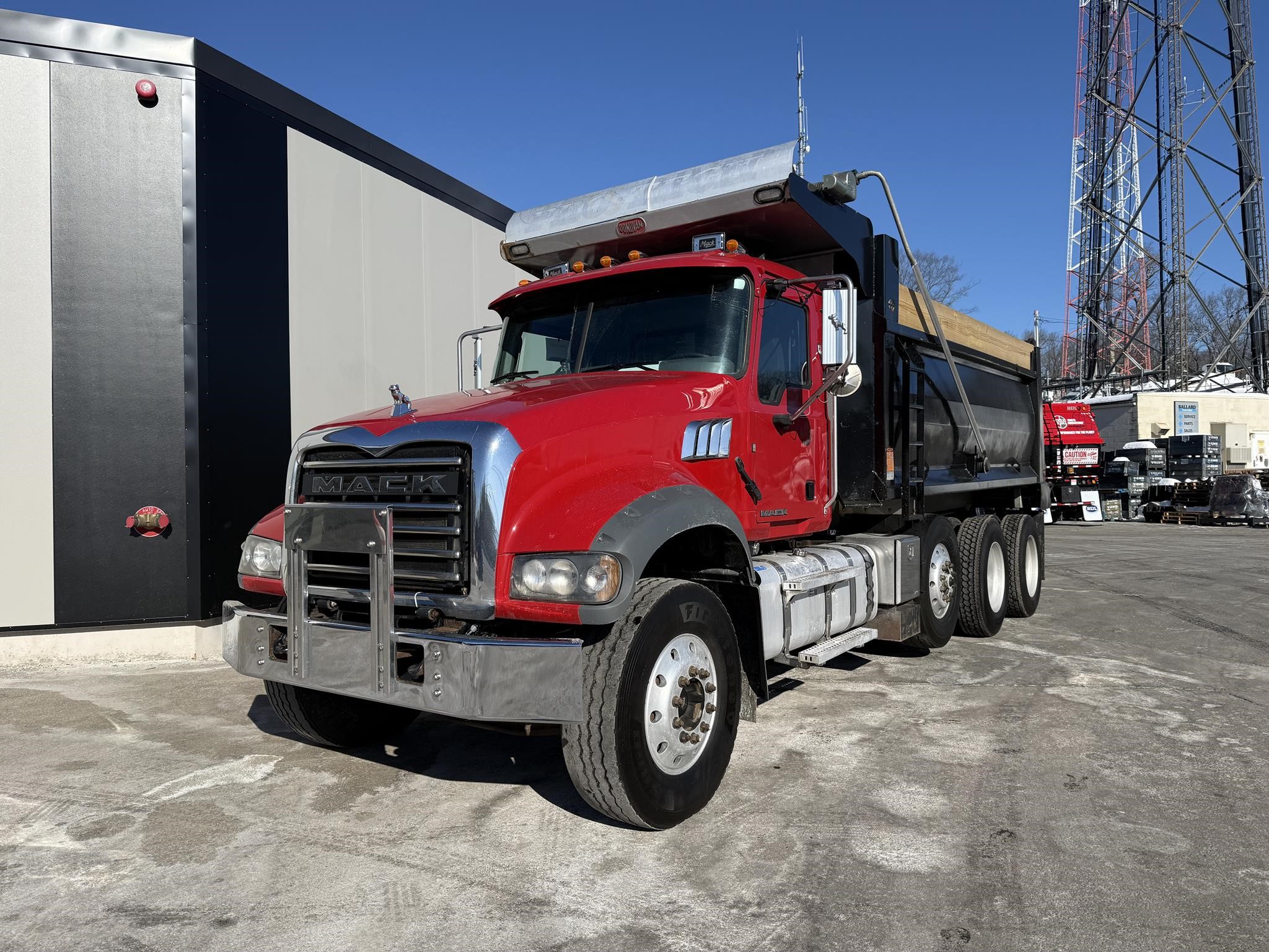 2016 MACK GRANITE GU713 - Ballard Truck Centers